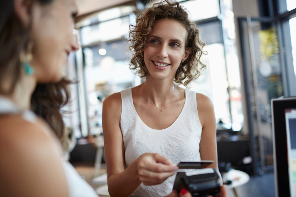 Cartão multibenefícios: veja o que é e como funciona!